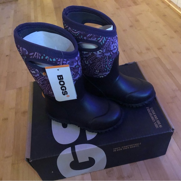 Bogs | Shoes | Bogs Boots For A Tot New In Box | Poshmark